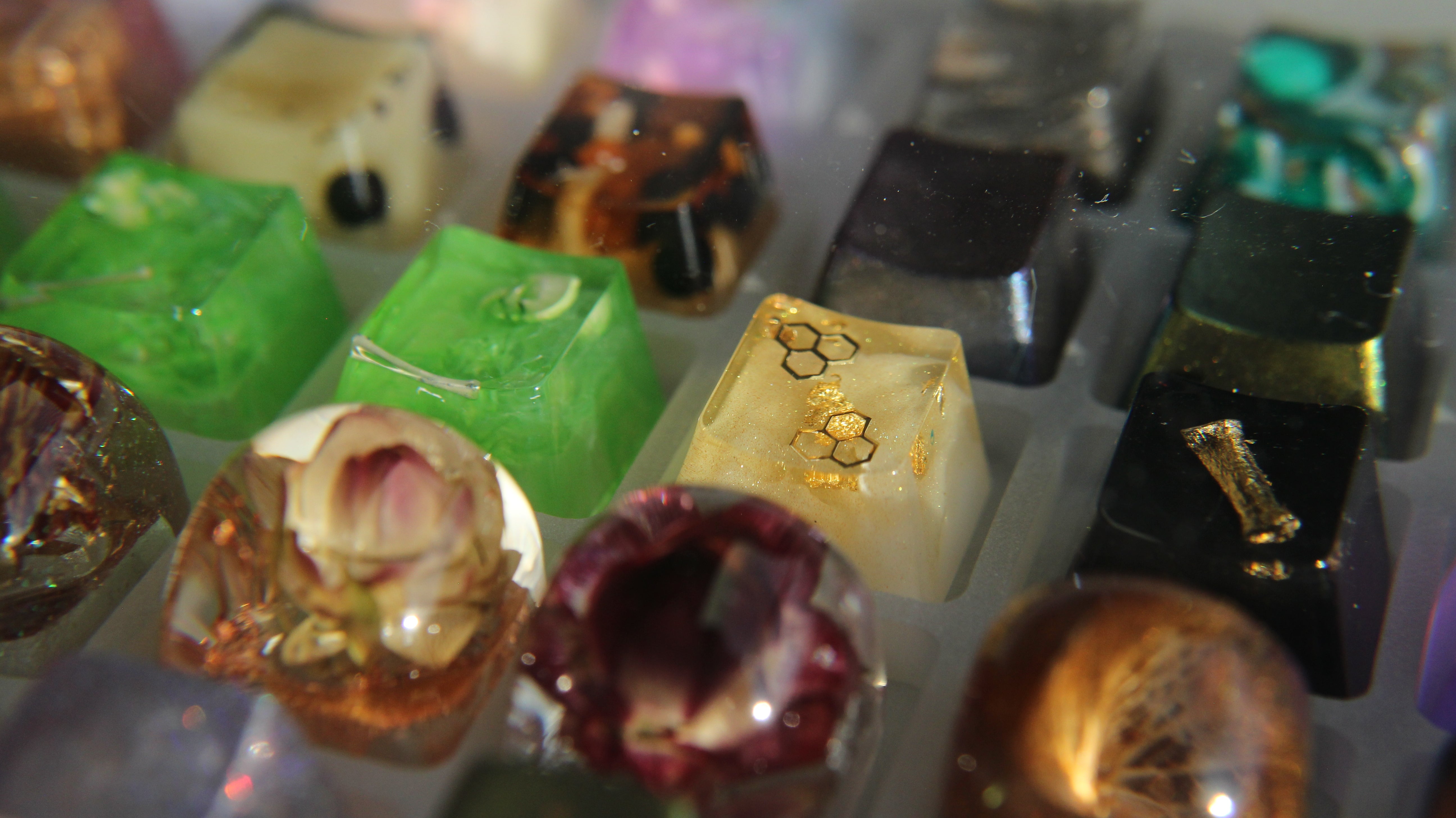 Keycaps – Dapper Cat Dice